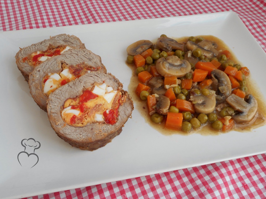 Carne rellena de jamon, huevo, queso y pimientos - Mi Querida Cocinera